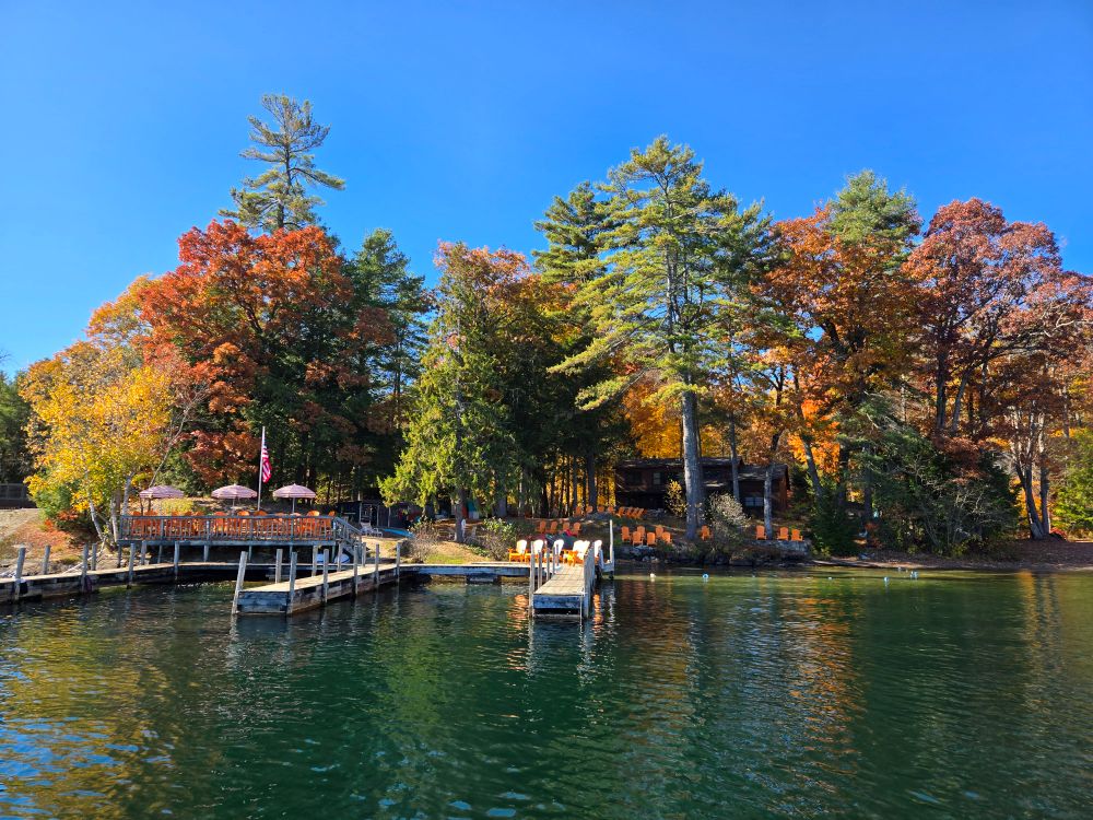 Drake's Lakeside Cabins Offers Dock Rentals on Lake George